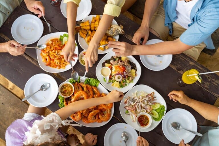 Summer Campaigns and Restaurant Branding with Dineline
